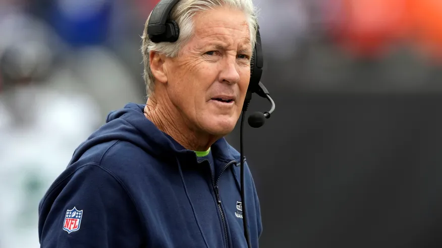 Las Vegas Raiders agree to hire 73-year-old Pete Carroll as their head ...