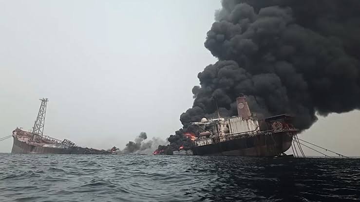 BREAKING: SHOCKING FIRE ENGULFS GUYANA SUNRISE SHIP—BATTERY ROOM ...